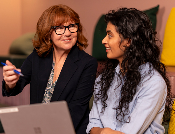 Leadership & Management Masterclasses | HETI